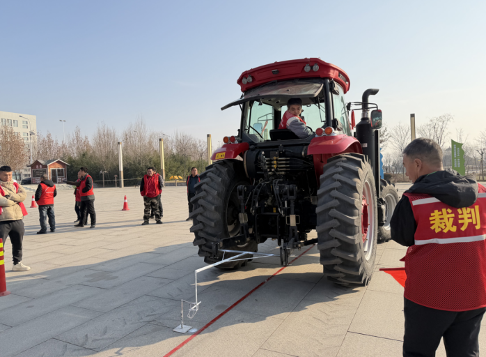 以赛促训砺精兵 科技赋能兴“三农”——我市成功举办第九届农机操作手暨第四届无人植保机培训技能大赛
